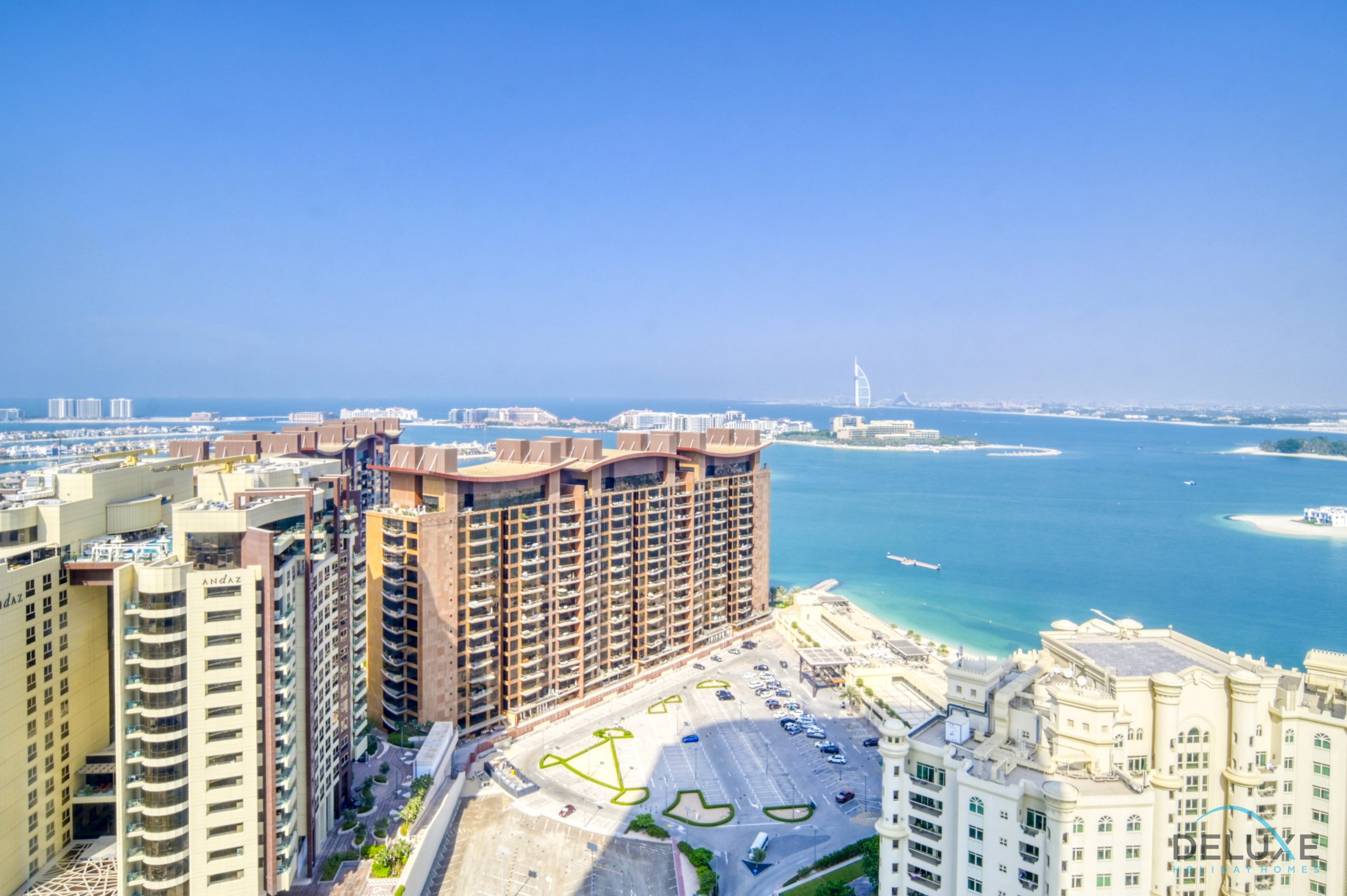 Splendid Studio at The Palm Tower - Deluxe Holiday Homes™