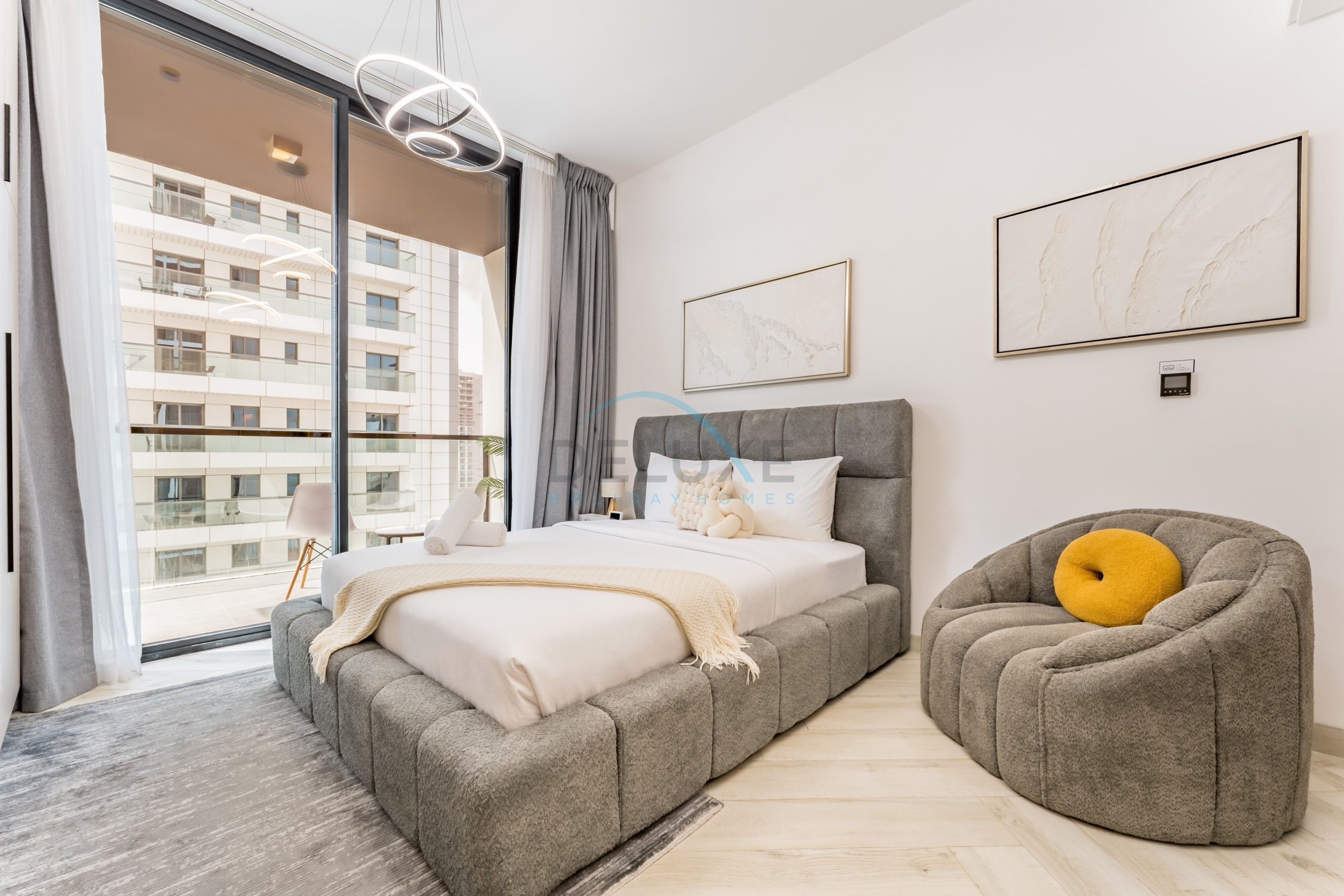 Studio with Community Views, Easy Access to Bus Stop, Parks, and Circle ...