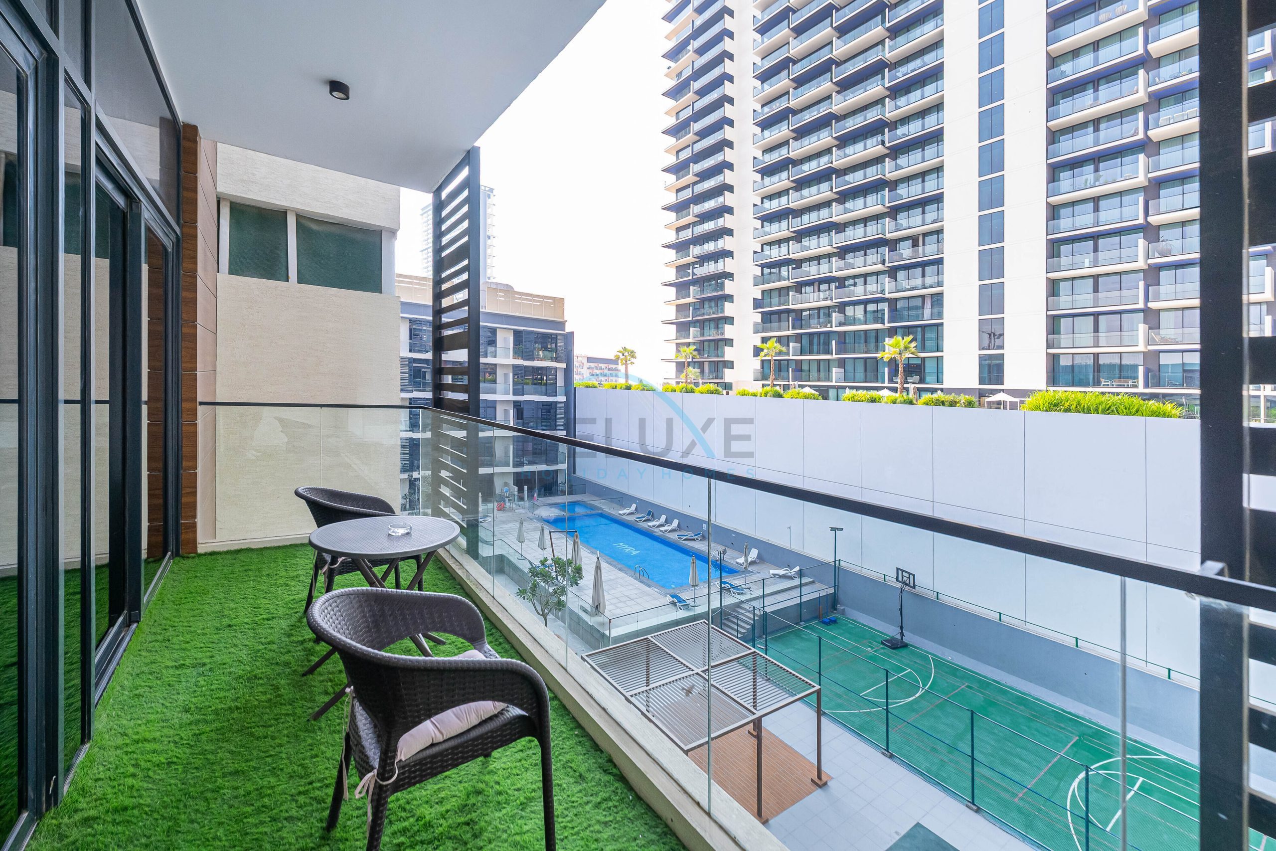 Easy Access to Community Parks & Green Spaces,15 minutes drive to ...